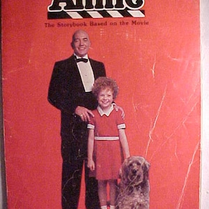 1982 Annie the Storybook Based on the Movie by Amy Ehrlich Published by ...