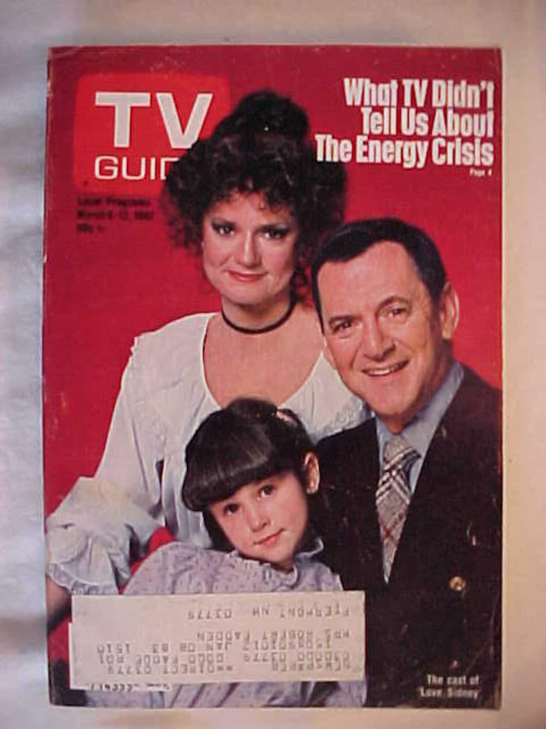 March 6-12 1982 TV Guide Magazine With the Cast of Love Sidney on the ...