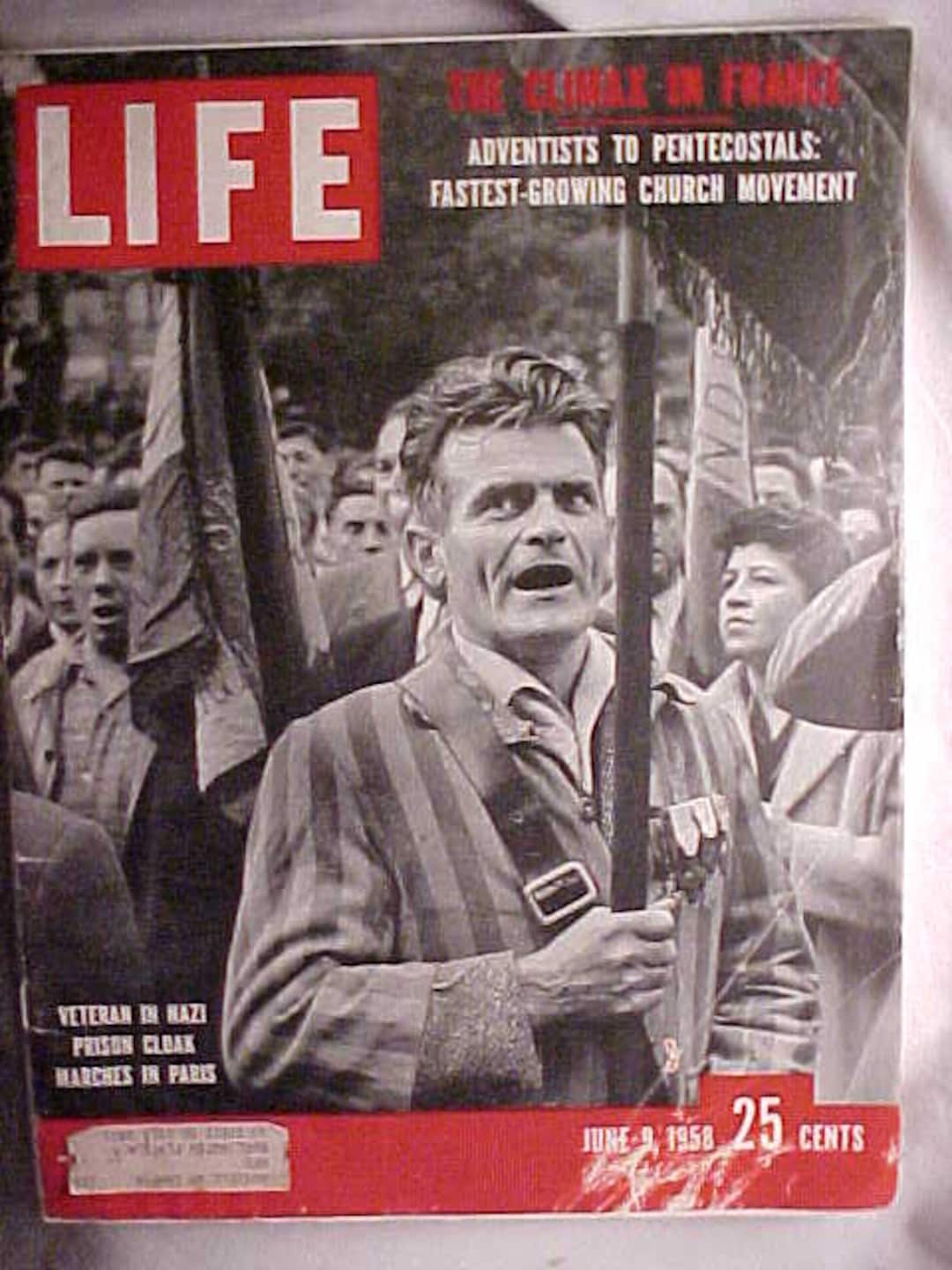 June 9, 1958 LIFE Magazine With Veteran in Nazi Prison Cloak on the ...