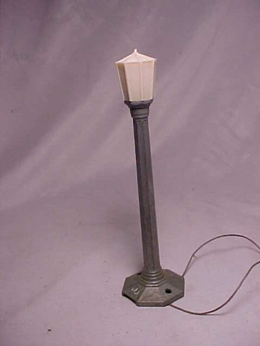 C1950s Lionel Lighted Boulevard Lamp Post No. 71, O Scale Model Train ...