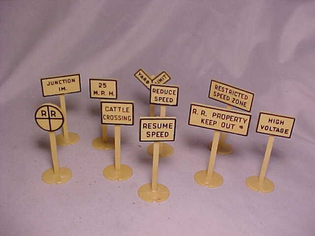 C1950s Marx Set of 10 Street Signs, O Scale Model Train Set Accessories ...