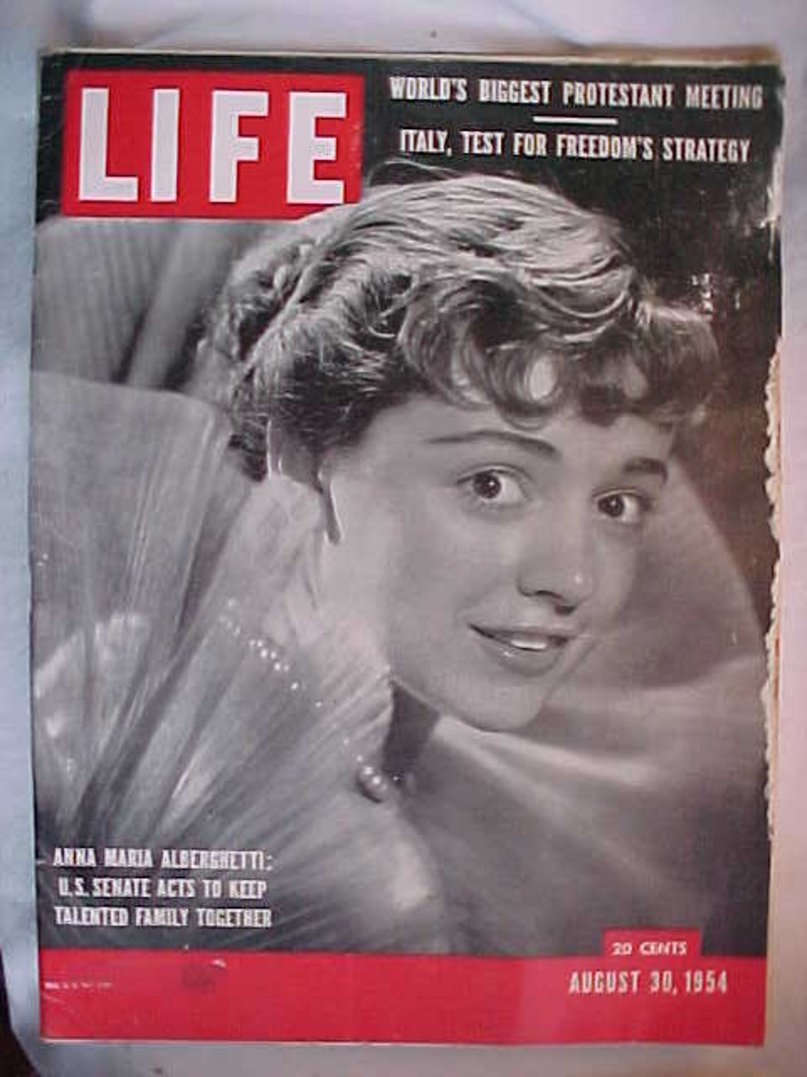 August 30, 1954 LIFE Magazine With Anna Maria Alberghetti on the Cover Has 108 Pages of Ads and ...