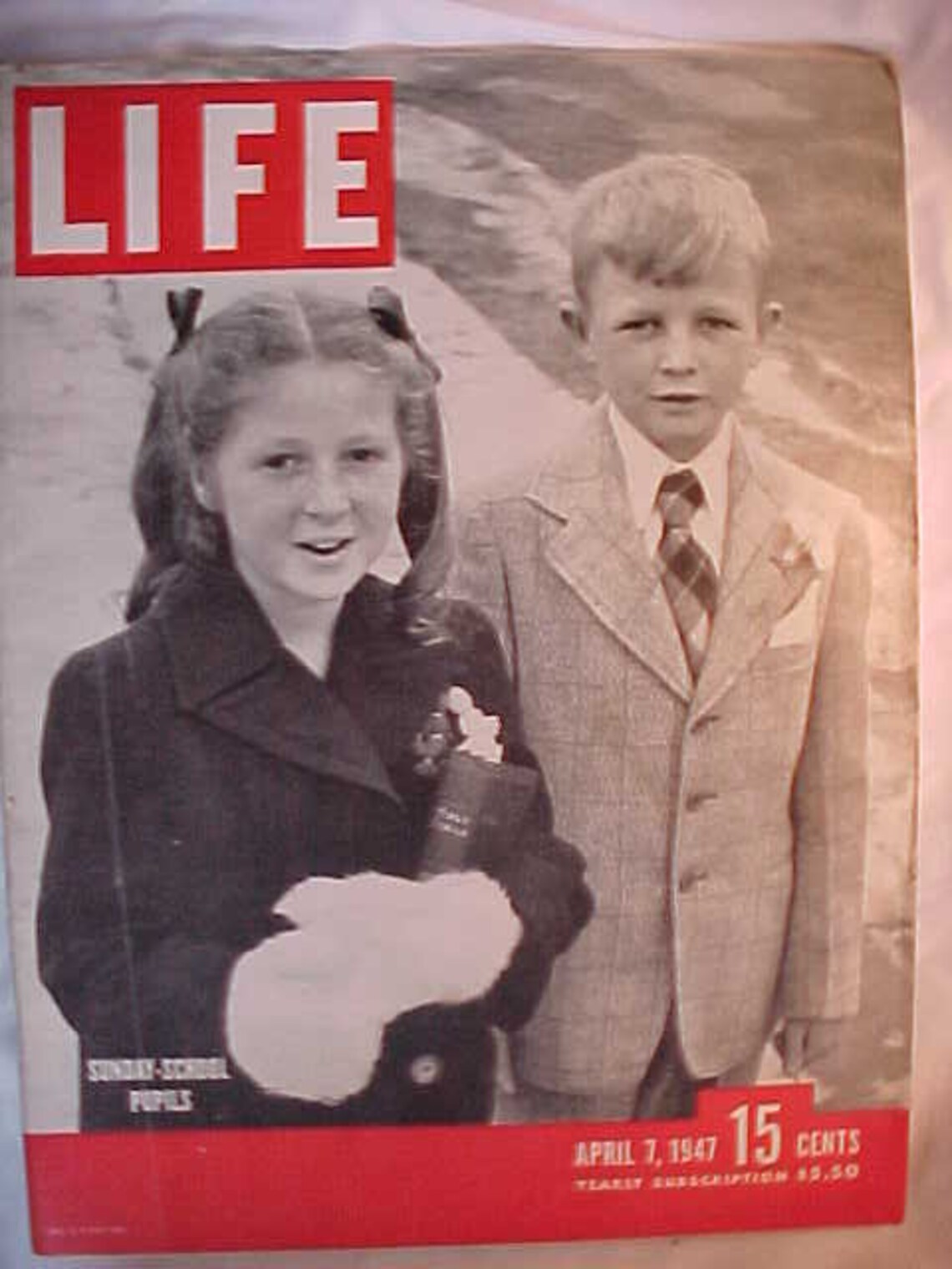April 7, 1947 LIFE Magazine Betty Adams & Glen Swift on the Cover Has ...