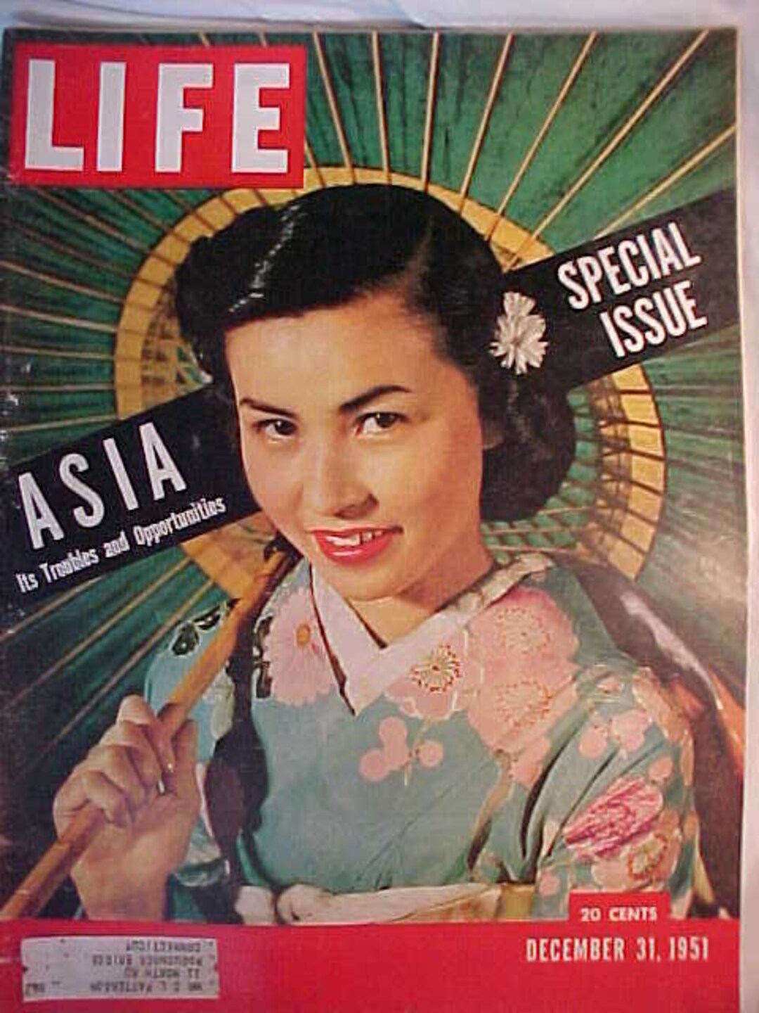 December 31, 1951 LIFE Magazine With Mitsuko Kimura on the Cover Has 90 ...