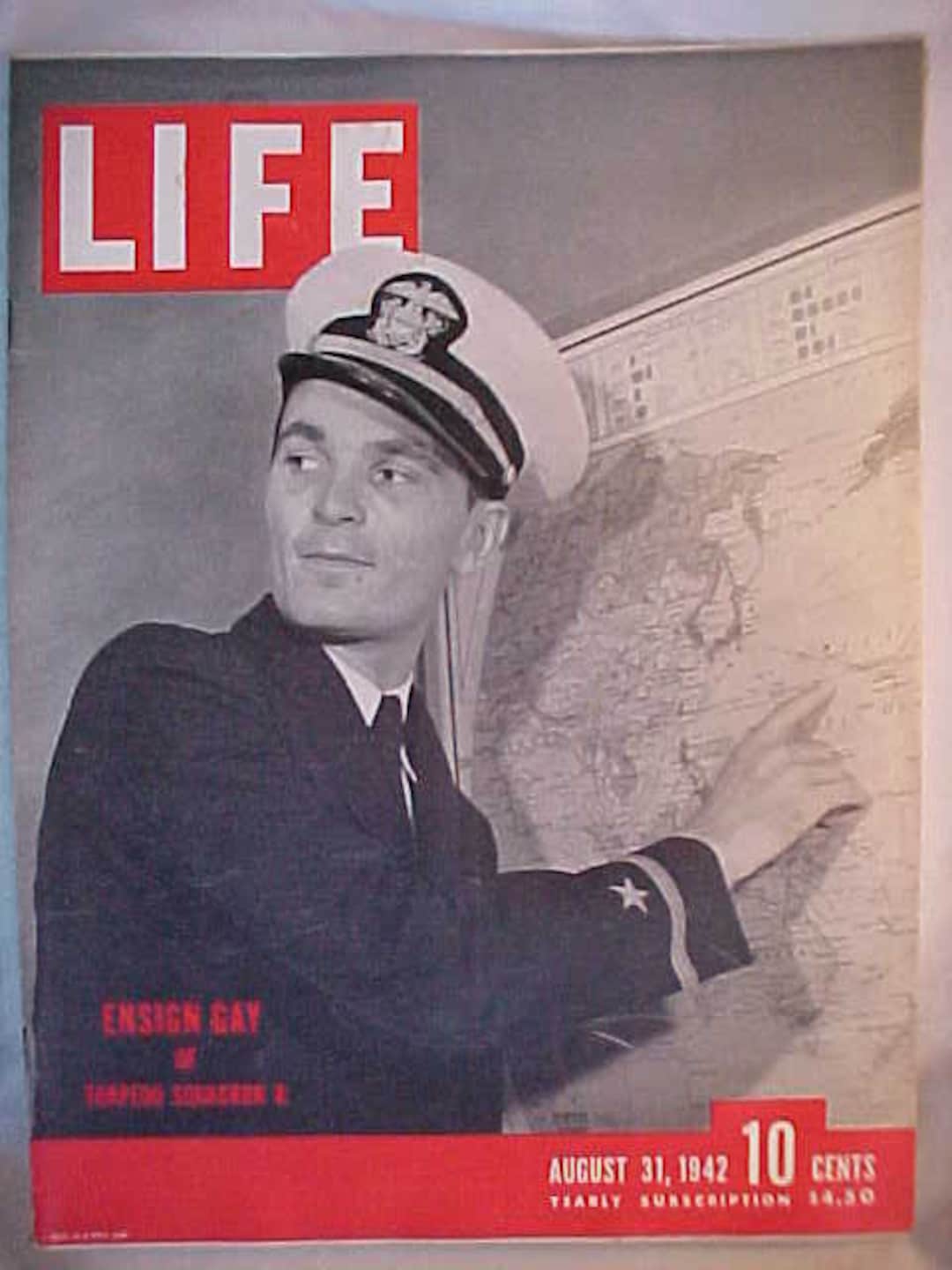 August 31, 1942 LIFE Magazine Ensign George H. Gay on the Cover Has 92 ...
