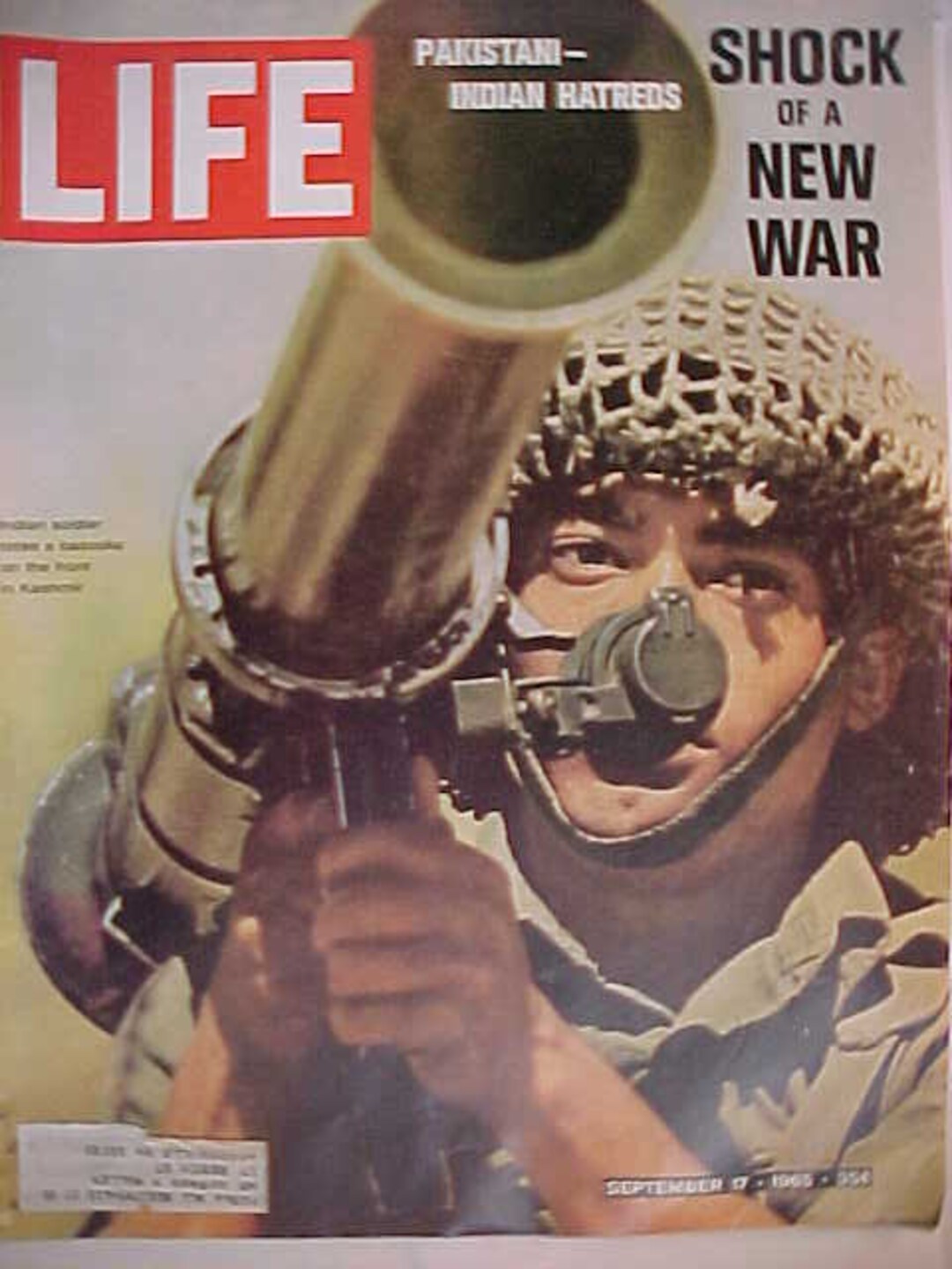 September 17, 1965 LIFE Magazine With Pakistani and Indian War on the ...