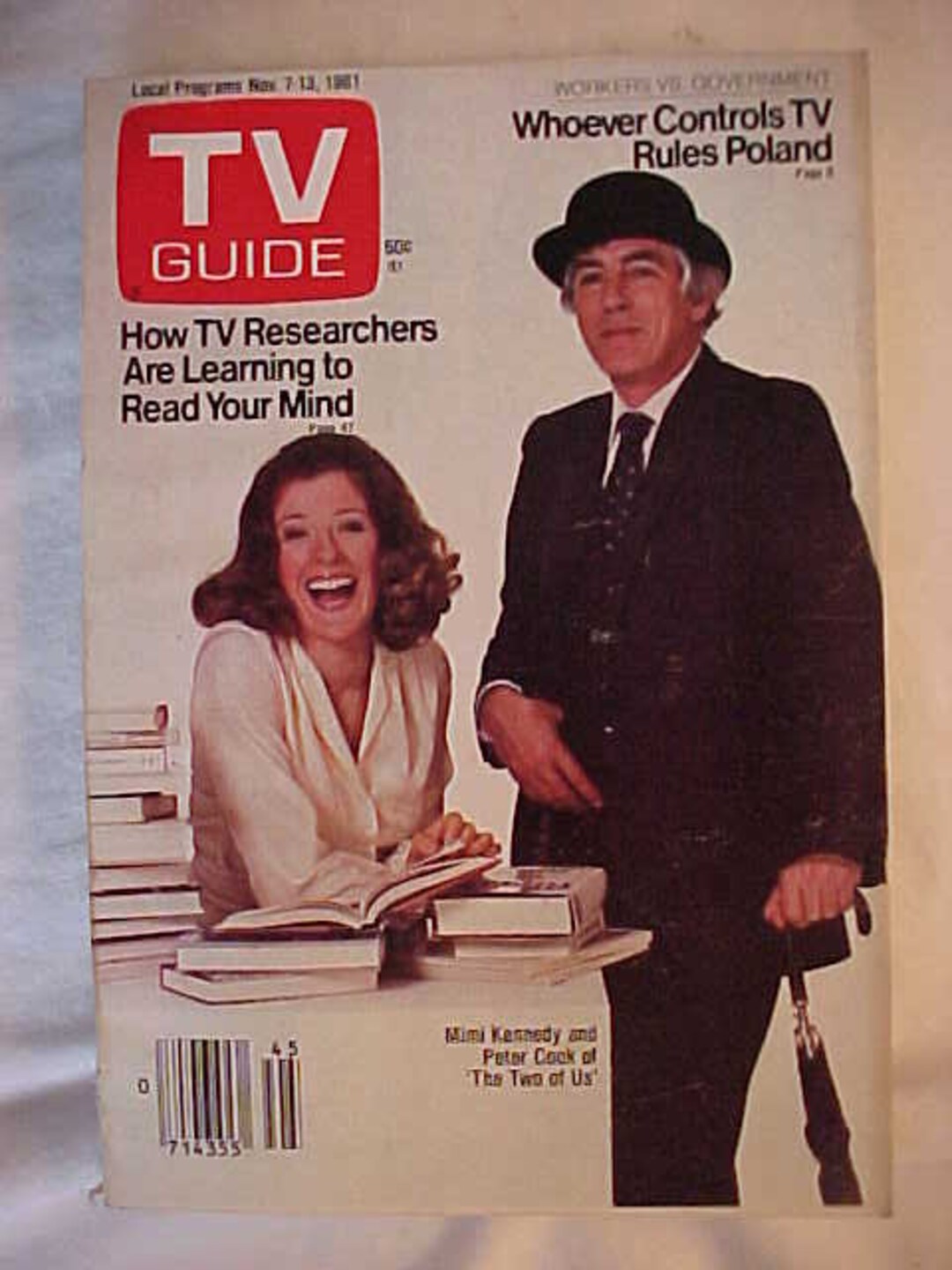 November 7-13 1981 TV Guide Magazine With the Two of Us Cast on the ...
