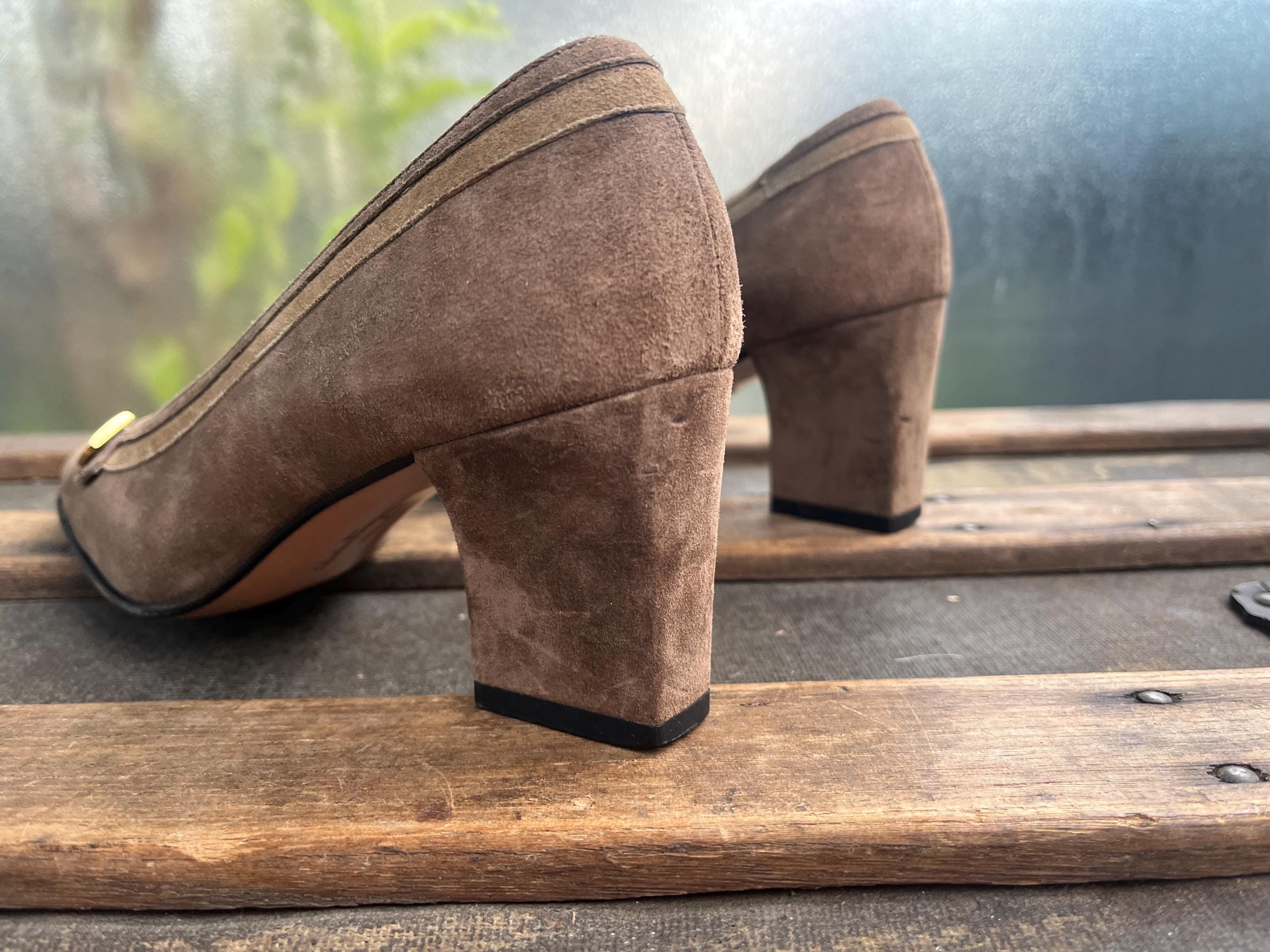 FERRAGAMO Vintage 1990s Cappuccino Nubuck Suede Rounded Toe Pumps With ...