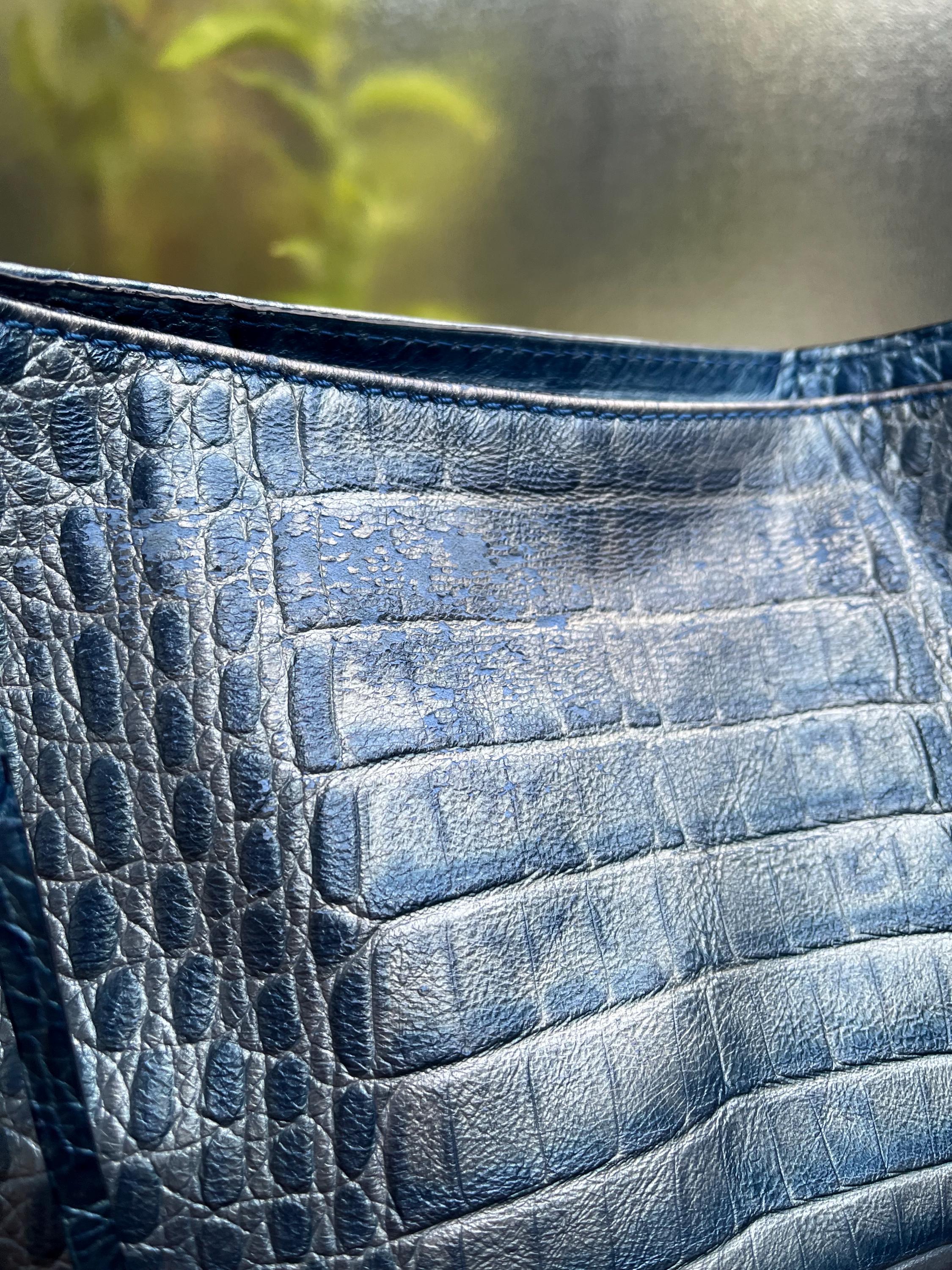 COBO BLU Vintage Y2K Metallic Blue Alligator Embossed Leather Slouch ...