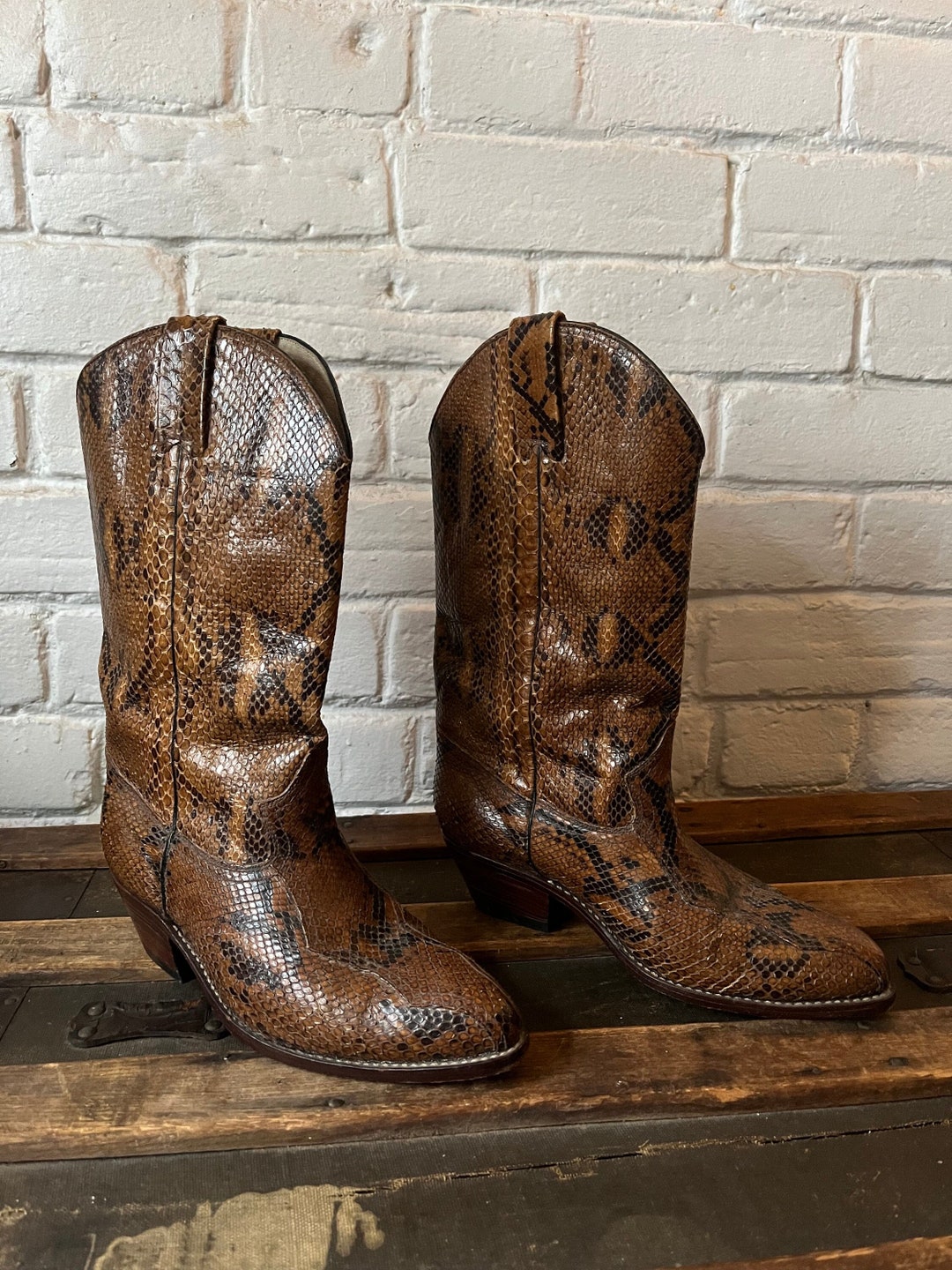 GENUINE PYTHON Vintage 1970s Snakeskin Cowboy Boots With Stacked ...