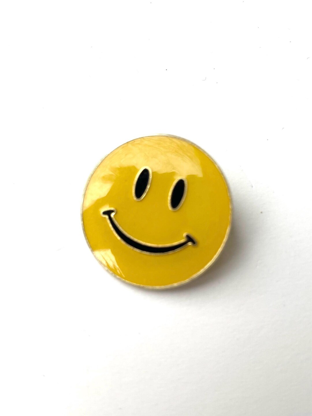 Vintage Enamel Pin Yellow Smiley Face / Happy 90s Rave / Flower Power ...