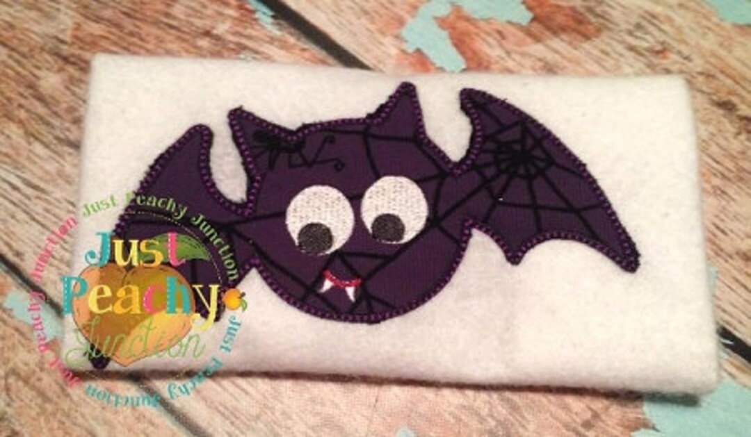 Vampire Bat Applique Machine Embroidery Design - Etsy