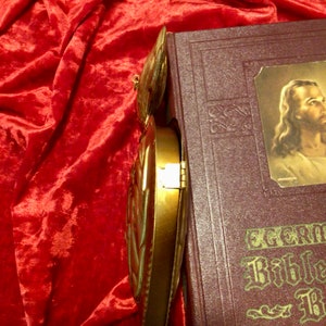 Sacred Heart Large Embossed Prayer Box or Rosary Box in Gold Antique ...