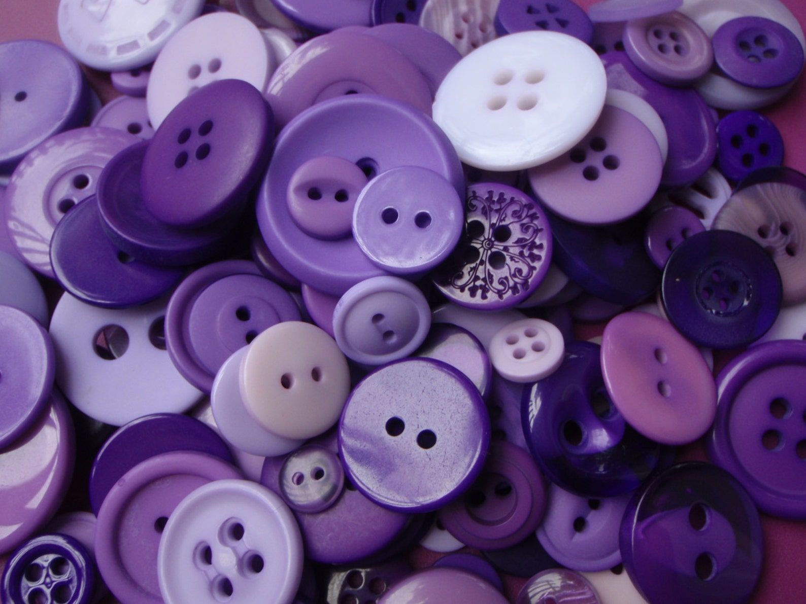 Purple Sewing Button Mix 5 to 30mm | Etsy