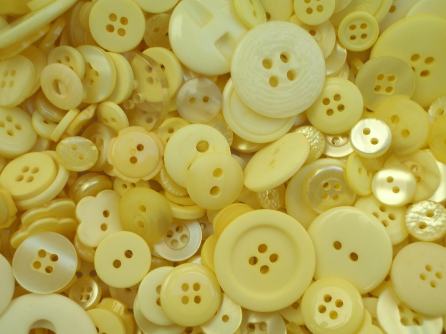 Yellow Sewing Button Mix 5 to 30mm - Etsy