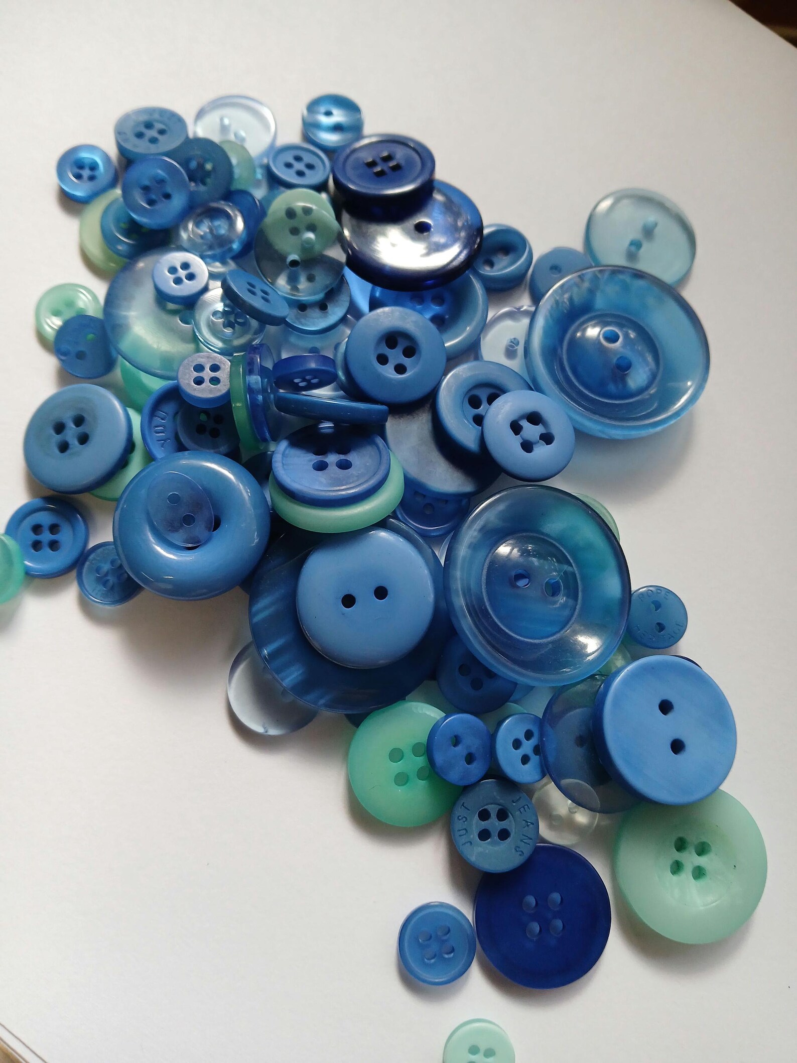 100 Blue Mix of Sewing Button 3.99 Shipping - Etsy