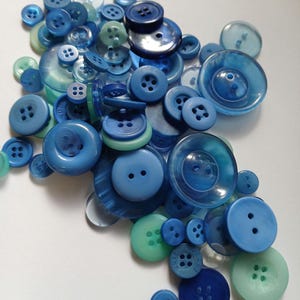 100 Blue Mix of Sewing Button 3.99 Shipping - Etsy