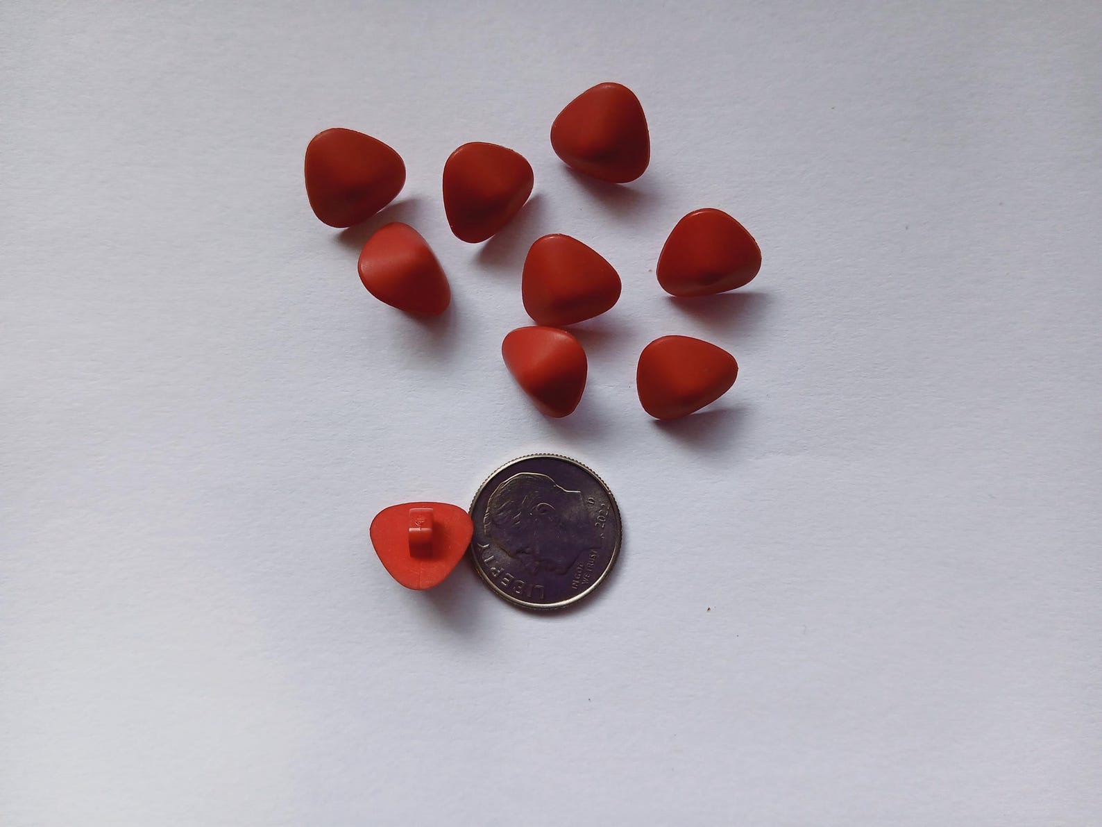 10 Red Triangle Sewing Buttons 1/2 Inch in Size GAA - Etsy