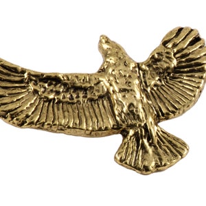 Creative Pewter Designs Red-tailed Hawk Bird Pewter Lapel Pin Brooch ...