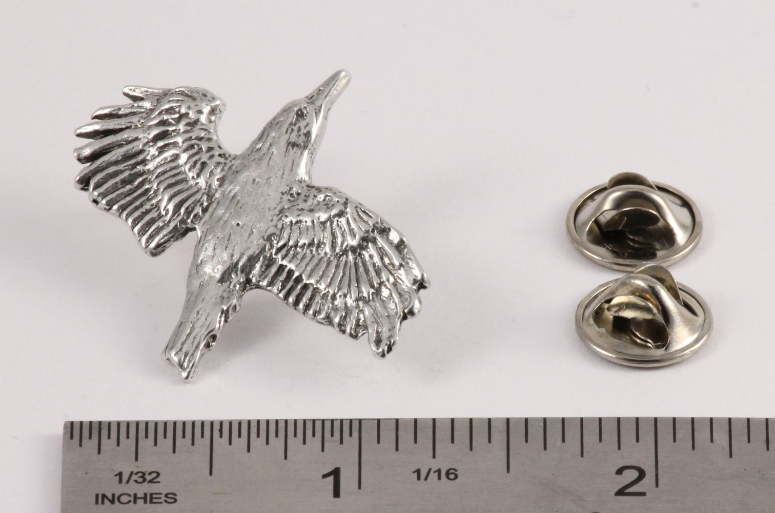 Creative Pewter Designs Raven Flying Large Bird Pewter Lapel Pin Brooch ...