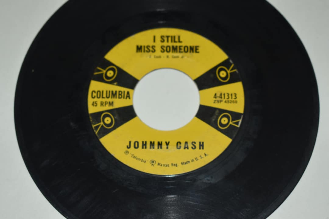 Vintage 1959 Johnny Cash Don’t Take Your Guns to Town 45 RPM Record Vinyl Record Columbia ...