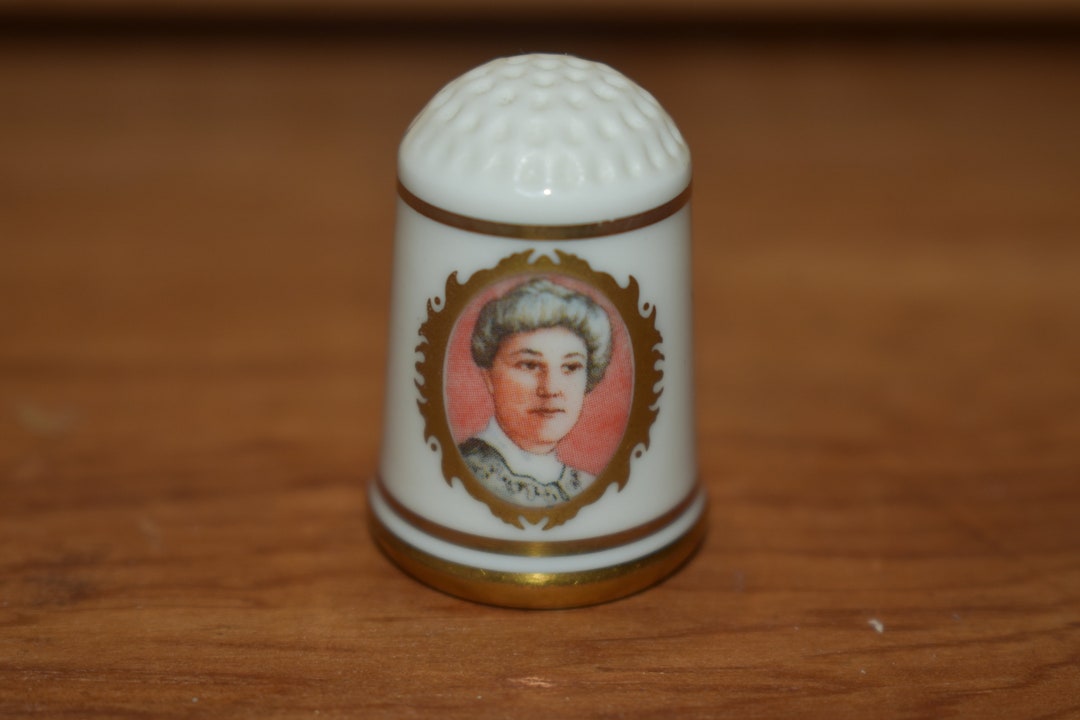 Vintage Franklin Mint First Ladies Thimble: Ellen Wilson, Gold Trim - Etsy