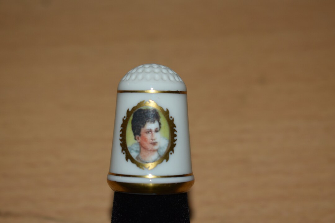 Vintage 1978 Franklin Mint First Ladies Thimble: Mary Mckee Portrait - Etsy