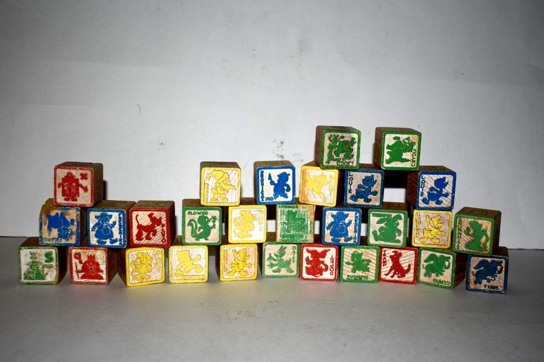 Vintage Lot of 28 1930s to 1950s Wooden Blocks With Disney Characters ...