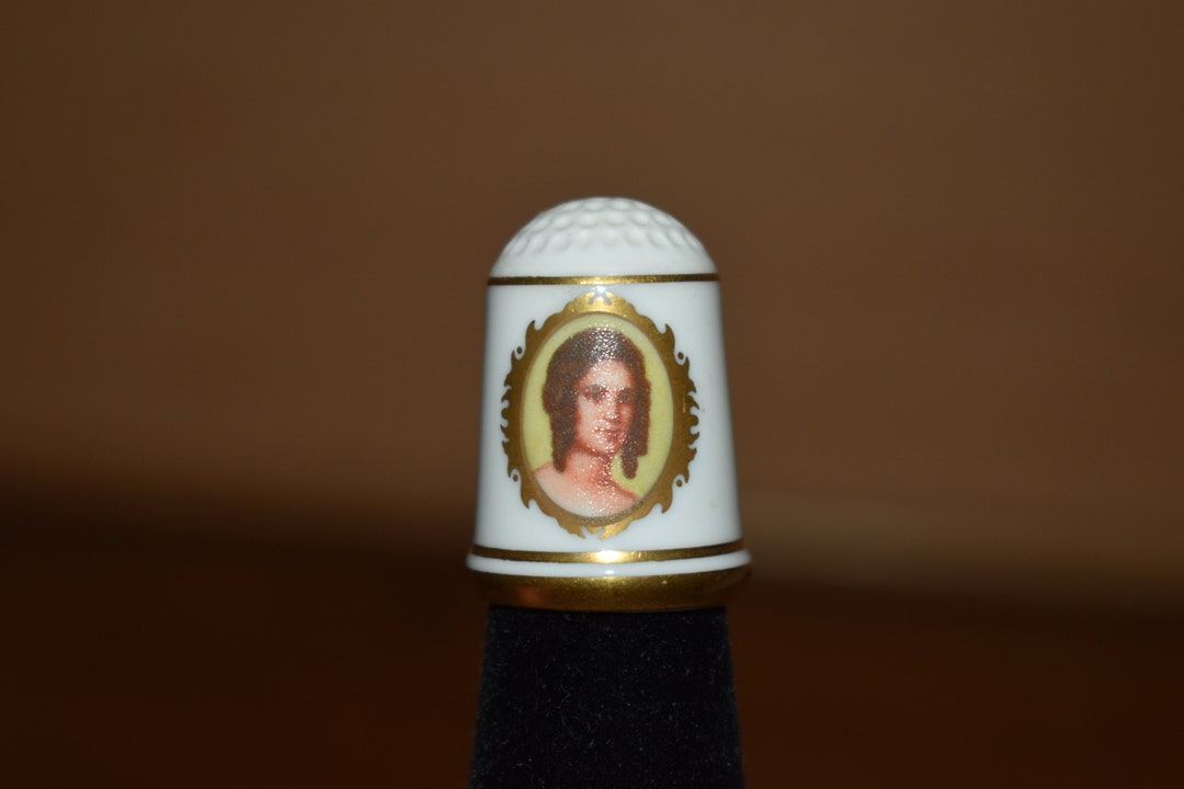 Vintage 1978 Franklin Mint First Ladies Thimble: Sarah Polk Portrait - Etsy