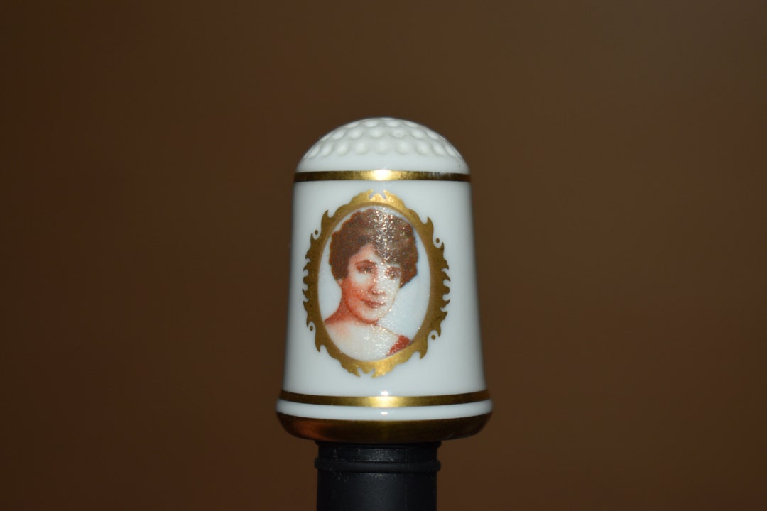 Vintage 1978 Franklin Mint First Ladies Thimble: Grace Coolidge ...