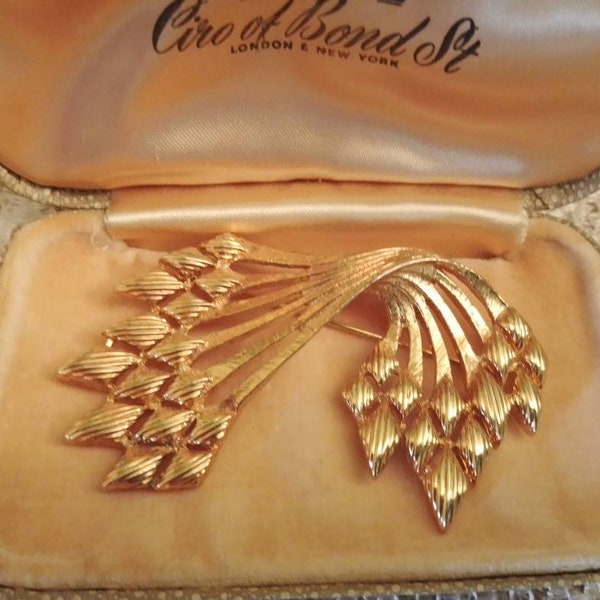 Abstract Brooch - Etsy UK