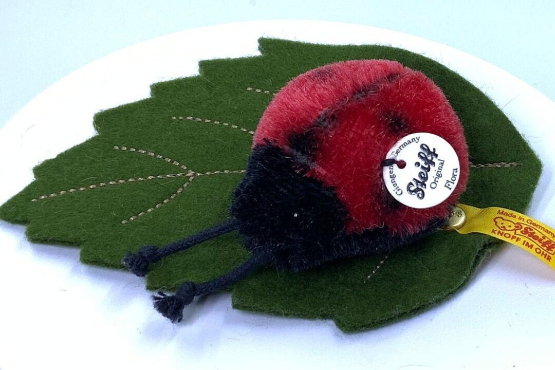 Steiff - "flora" Mohair Ladybug on Felt Leaf - - Adorable Mohair ...