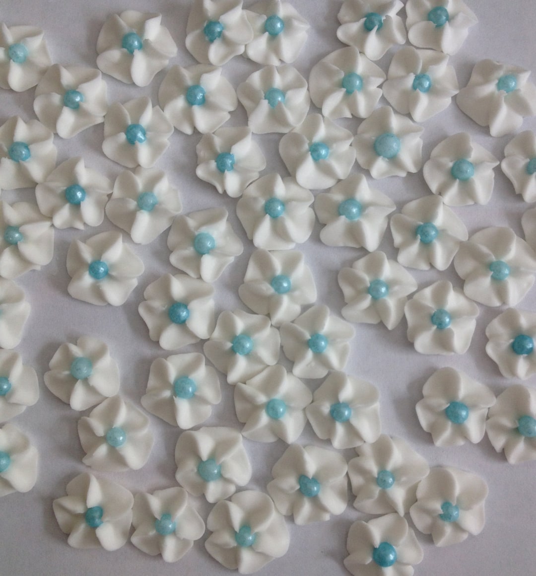 White Royal Icing Flowers With Blue Sugar Pearl Center (100) - Etsy