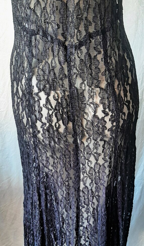 Vintage Sexy Sheer Black Lace Sleeveless Fitted Waist… Gem