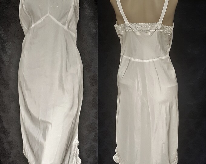 Vintage Fifties Barbizon Full Slip Pamela Crepe Remarque White Eyelet