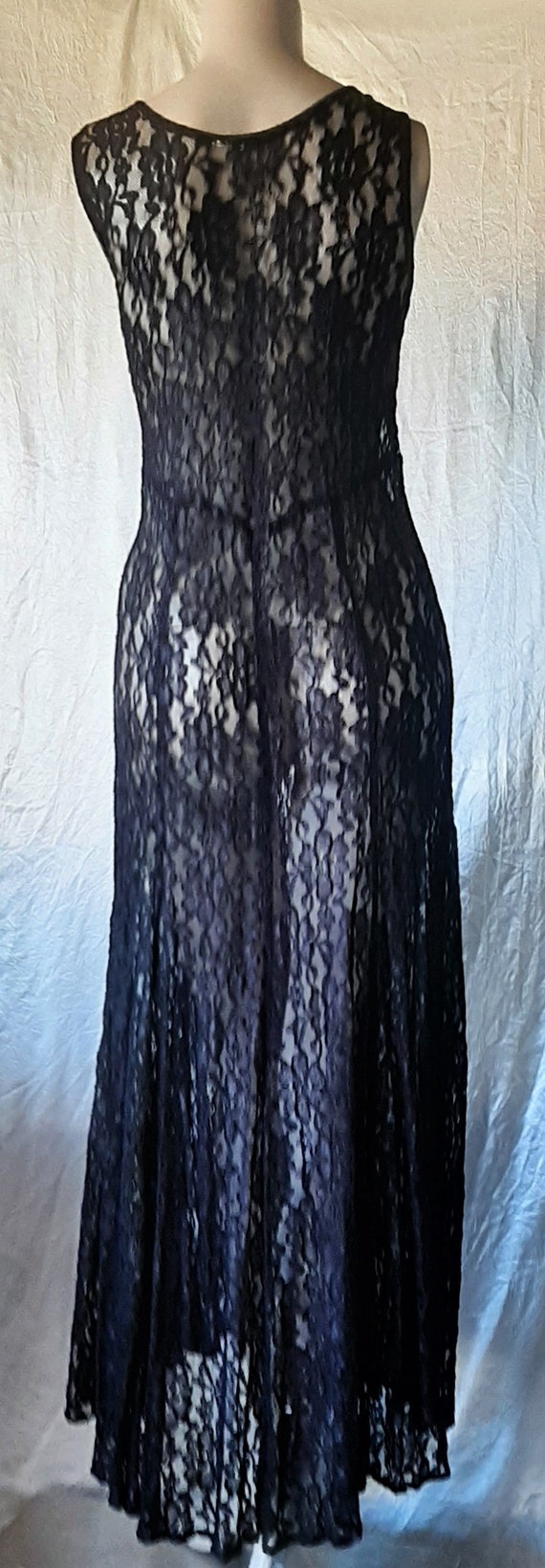 Vintage Sexy Sheer Black Lace Sleeveless Fitted Waist… Gem
