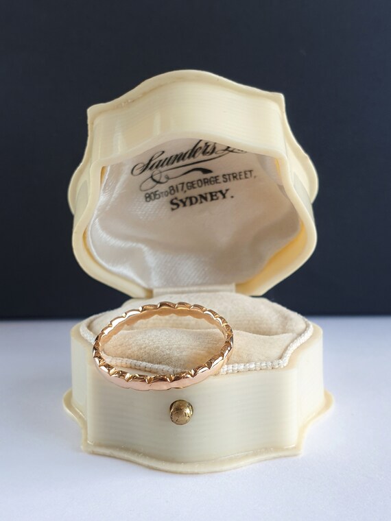 Vintage 22K Solid Rich Yellow Gold Ring ~ Unique Wedd… - Gem
