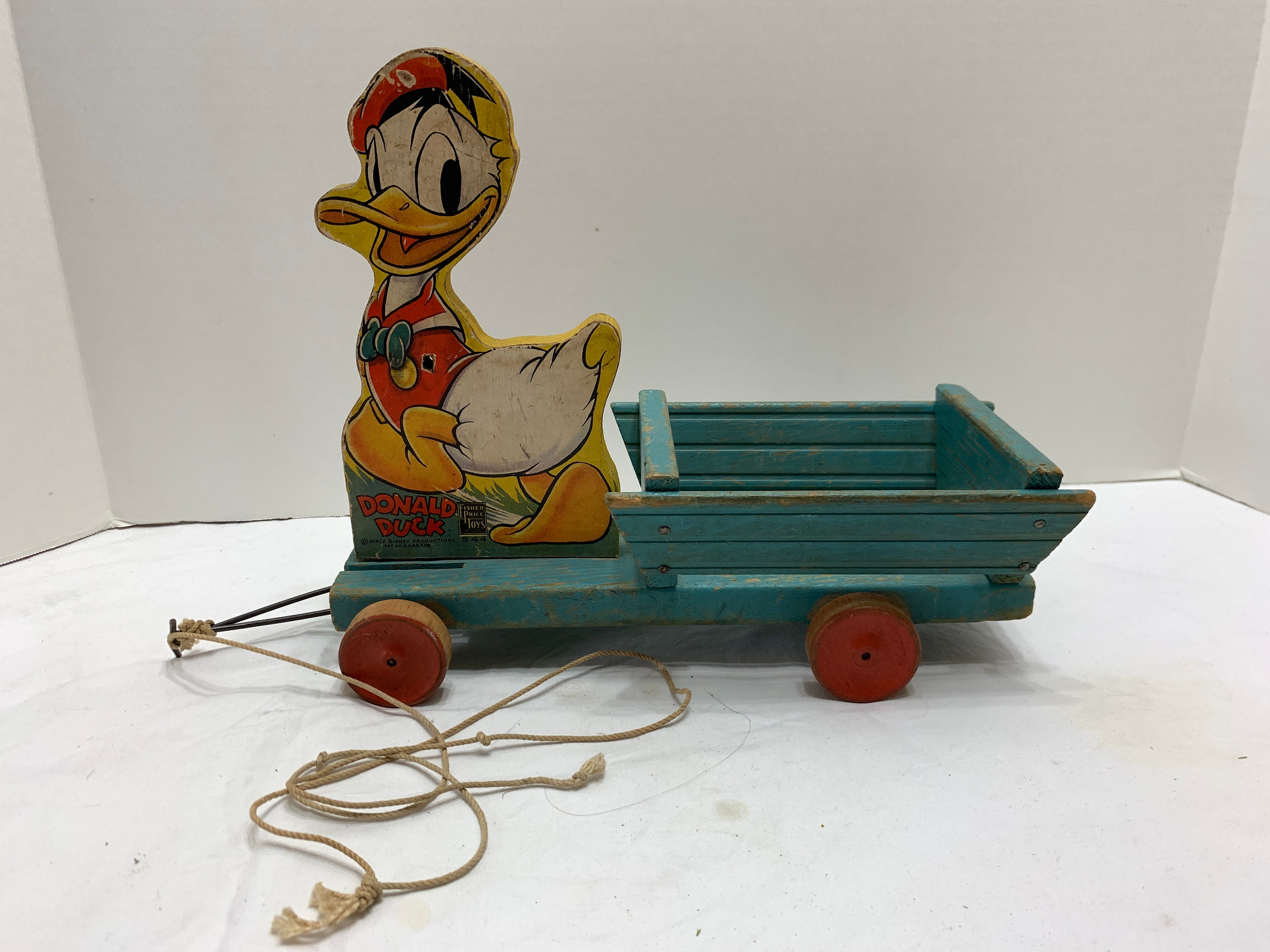 Vintage DISNEY 1940s DONALD DUCK PULL TOY by FISHER PRICE - town-green.com