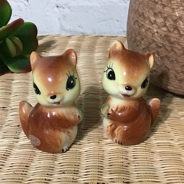Anthropomorphic Salt and Pepper Shakers - Etsy Anthropomorphic Salt and Pepper Shakers - Etsy