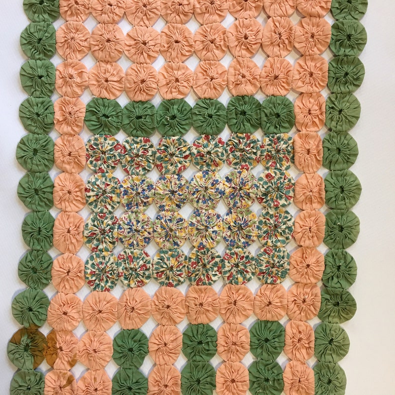 Vintage Hand Sewn Yo Yo Table Runner Dresser Scarf Peach Green - Etsy