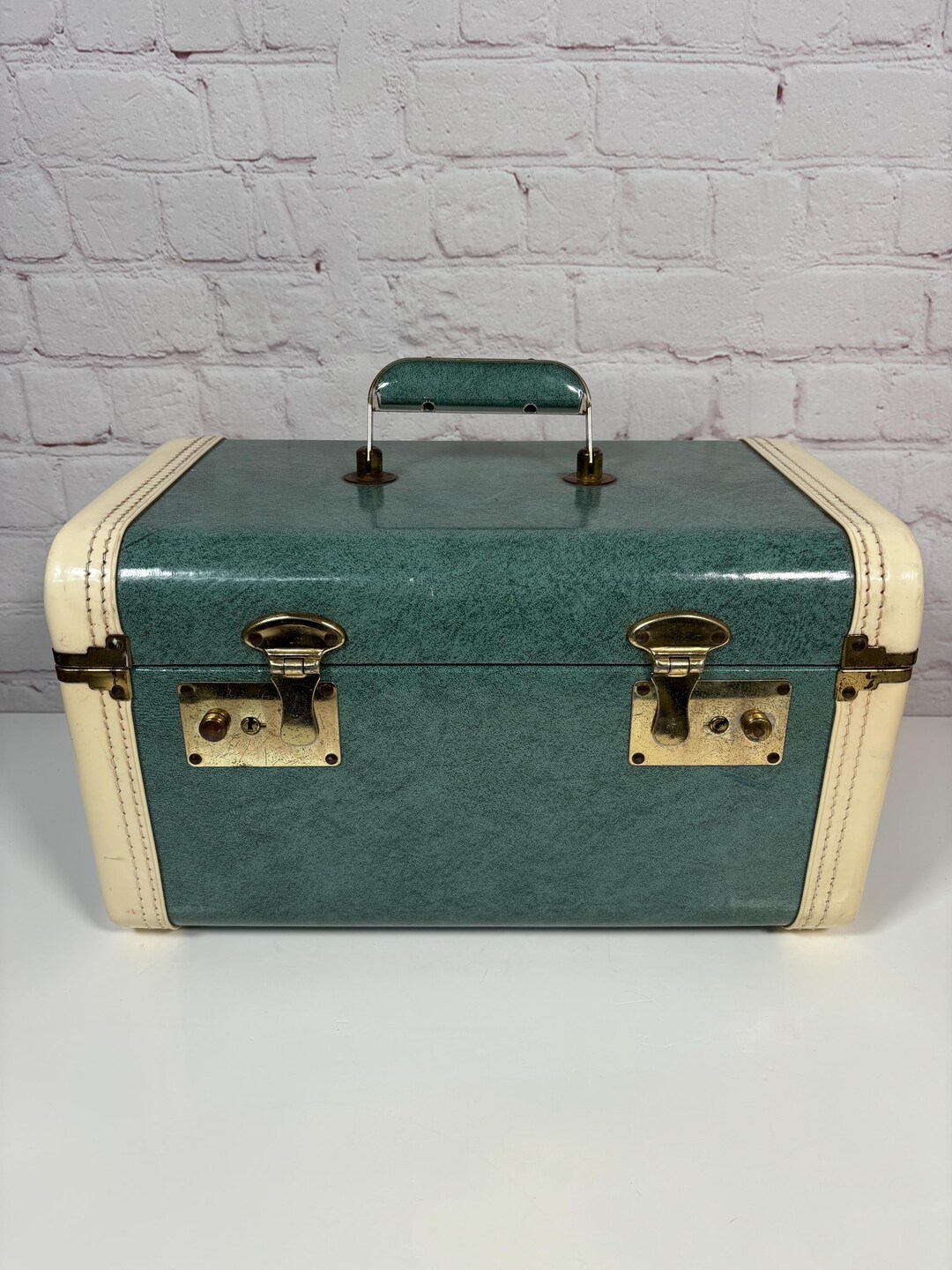 Vintage Turquoise Blue Hard Shell Cosmetics Travel Case Vanity Makeup ...