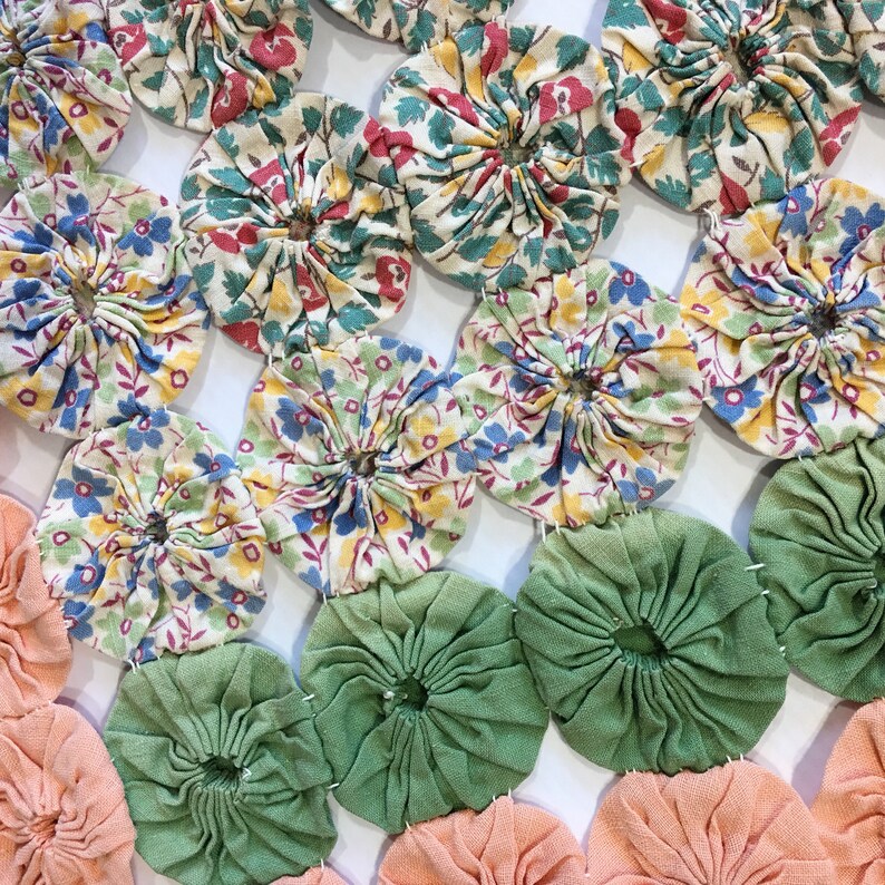 Vintage Hand Sewn Yo Yo Table Runner Dresser Scarf Peach Green - Etsy