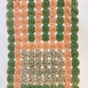 Vintage Hand Sewn Yo Yo Table Runner Dresser Scarf Peach Green Baby ...