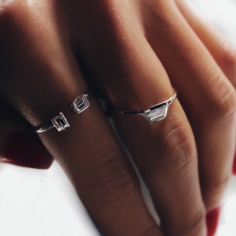 Delicate and Unique Trapezoid Cut Diamond Ring - Etsy