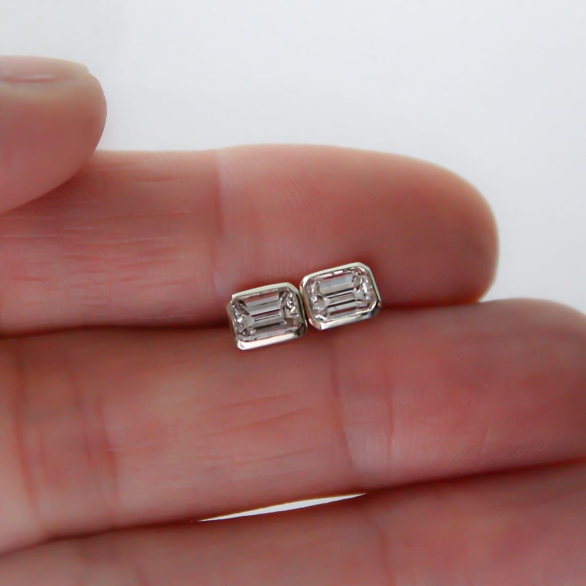 14k Gold 1 Carat Emerald Cut Diamond Stud Earrings - Etsy