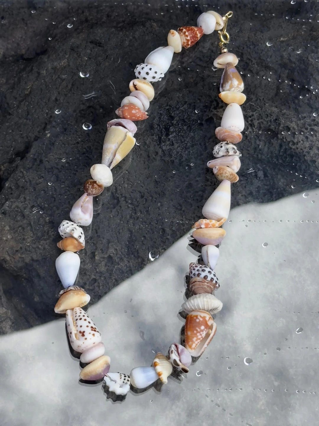 Maui Shell Lei - Etsy