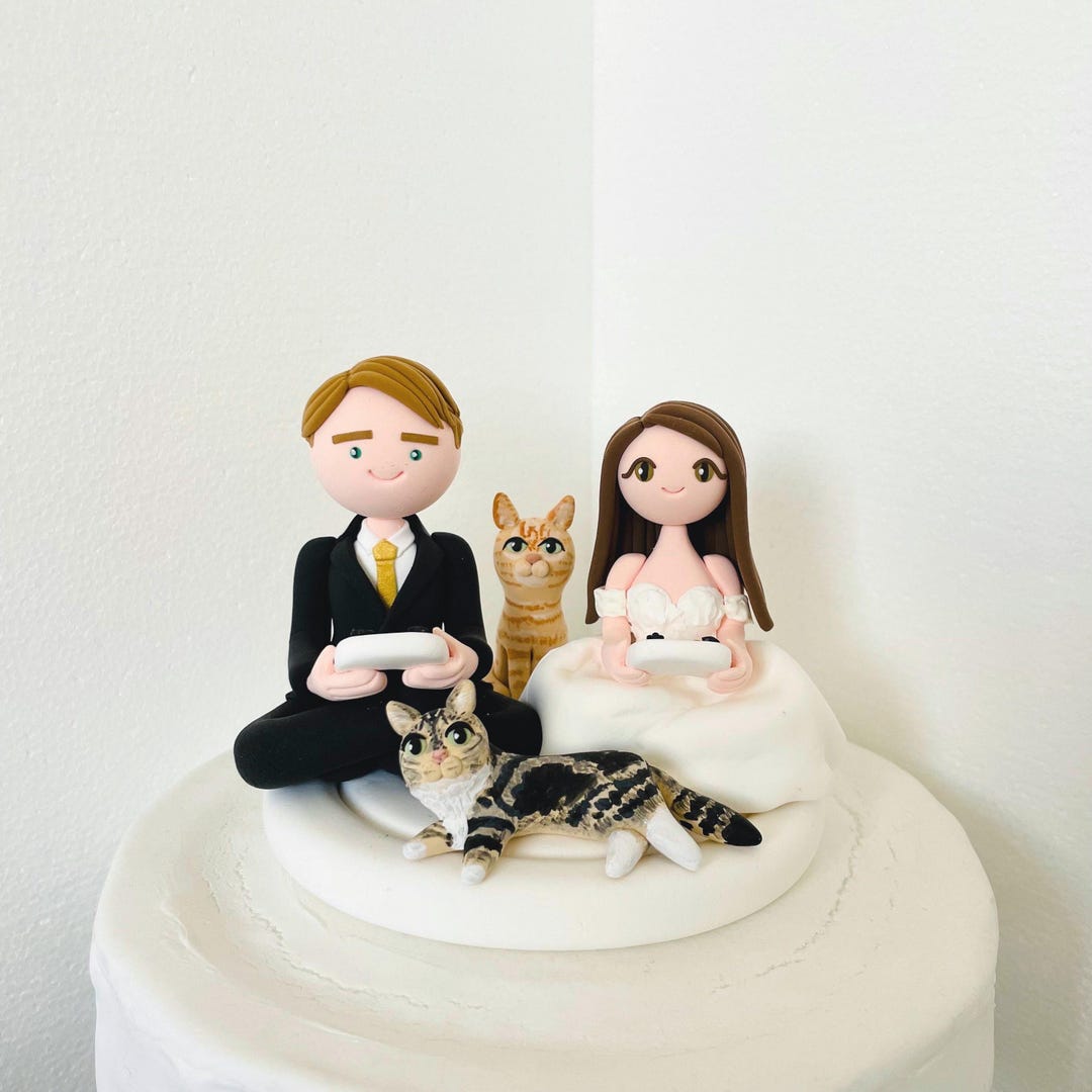 Gamer Couple Custom Wedding Cake Topper: Bride, Groom, Cat or Dog - Etsy