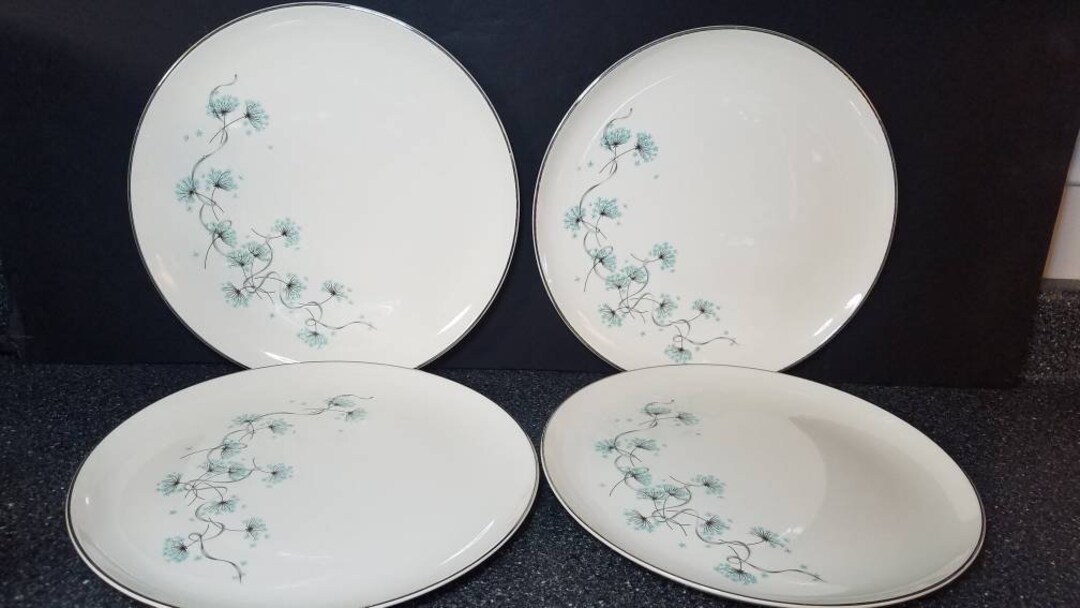 Vintage Blue Lace Dinner Plates Taylor Smith T 1950s Dinnerware Tst ...