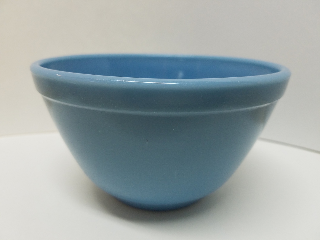 Vintage Pyrex Delfite Blue Mixing Bowl Pyrex Delphite Blue Small Mixing ...