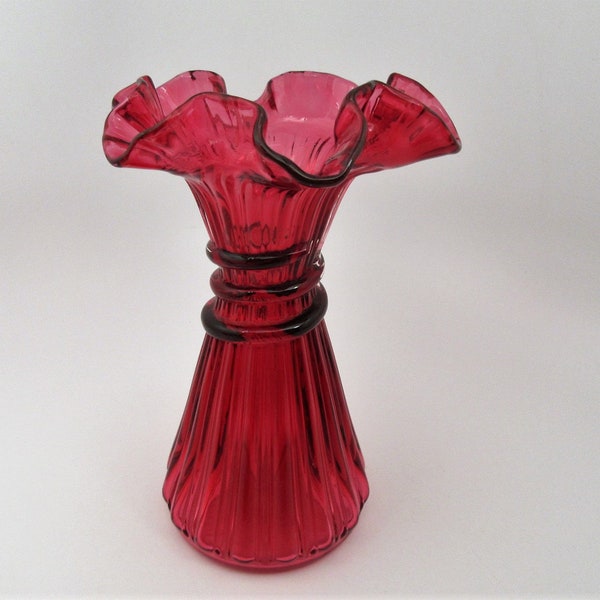 Ruffled Glass Vase - Etsy